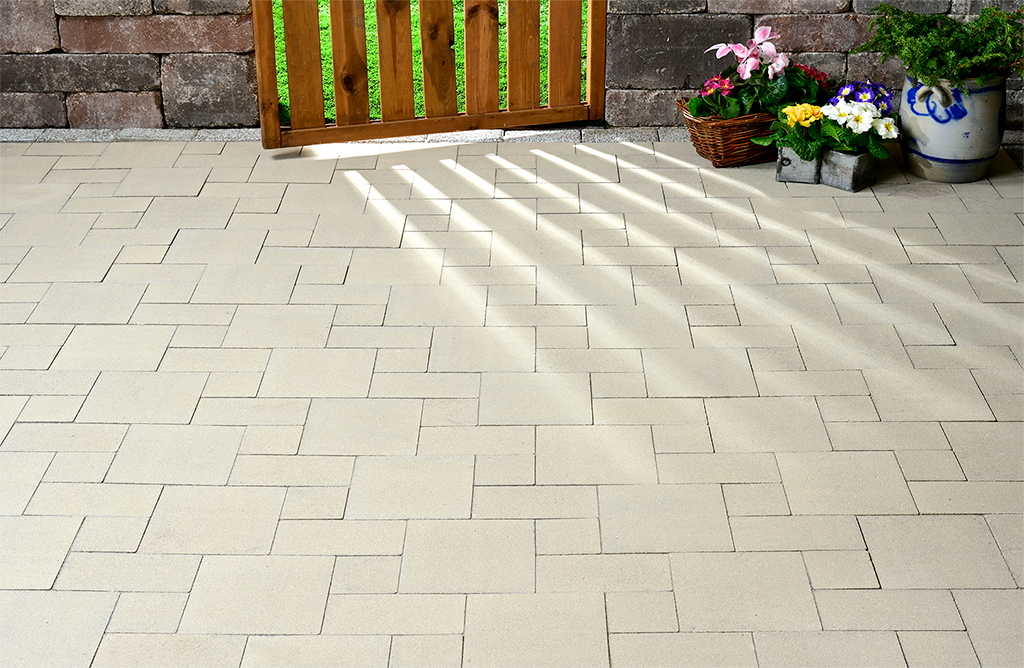 Heinrich & Bock étoffe sa gamme de pavé Classique avec un nouveau coloris exclusif : le beige ...