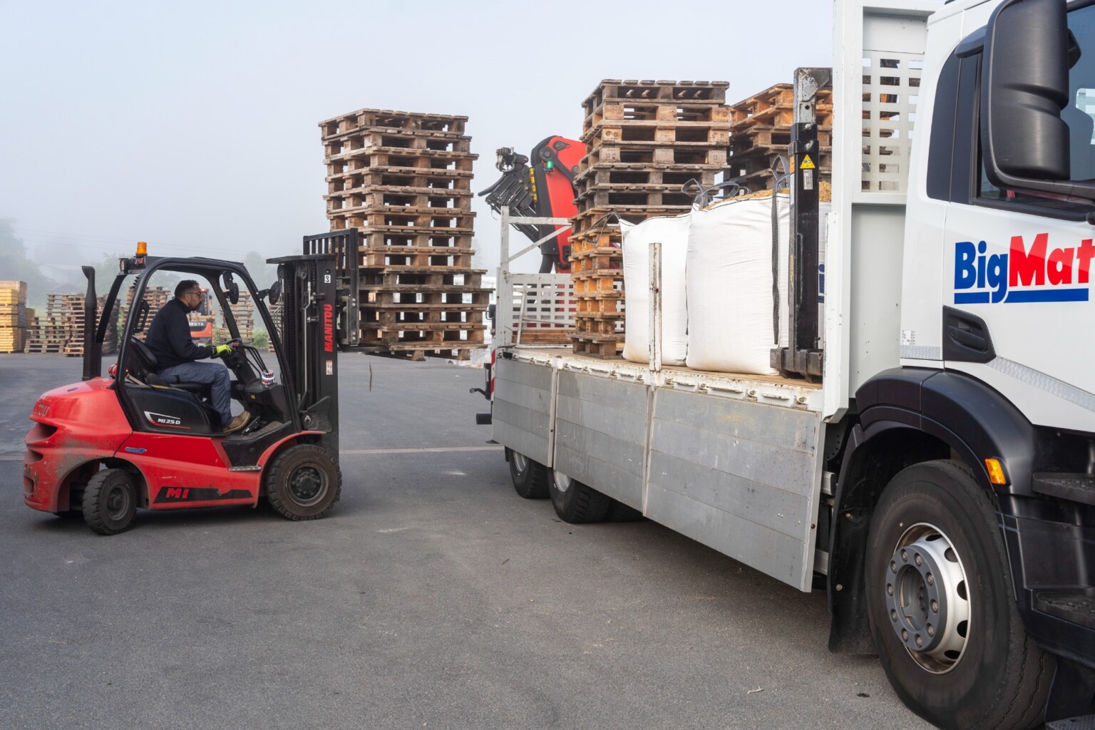 Chargement & logistique : l’efficacité BigMat Bécat en action ! | BigMat